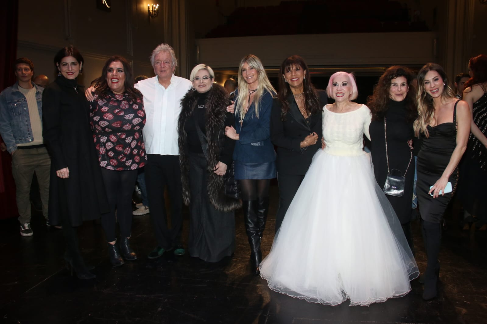 “Wilde, un Hombre” tuvo invitados por Pepe Cibrian en una función ...