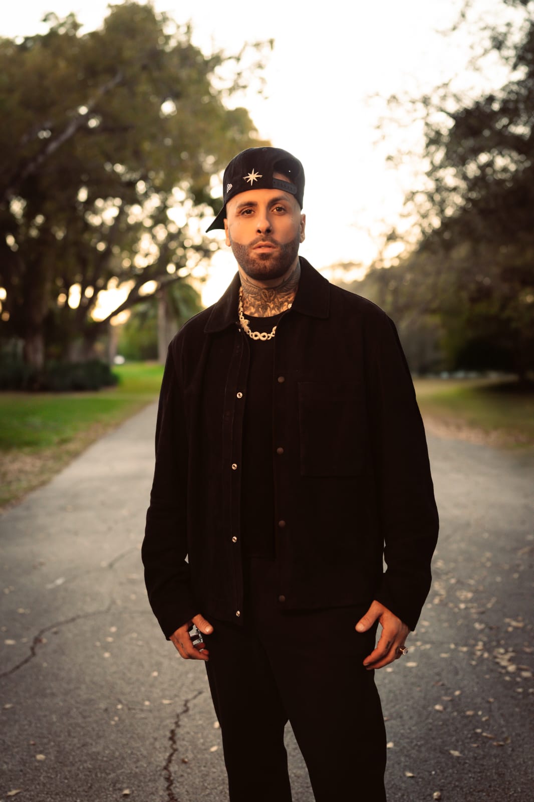NICKY JAM REGRESA A SU ESENCIA CON "SUNSHINE": REGGAETÓN CLASICO, AFRO ...