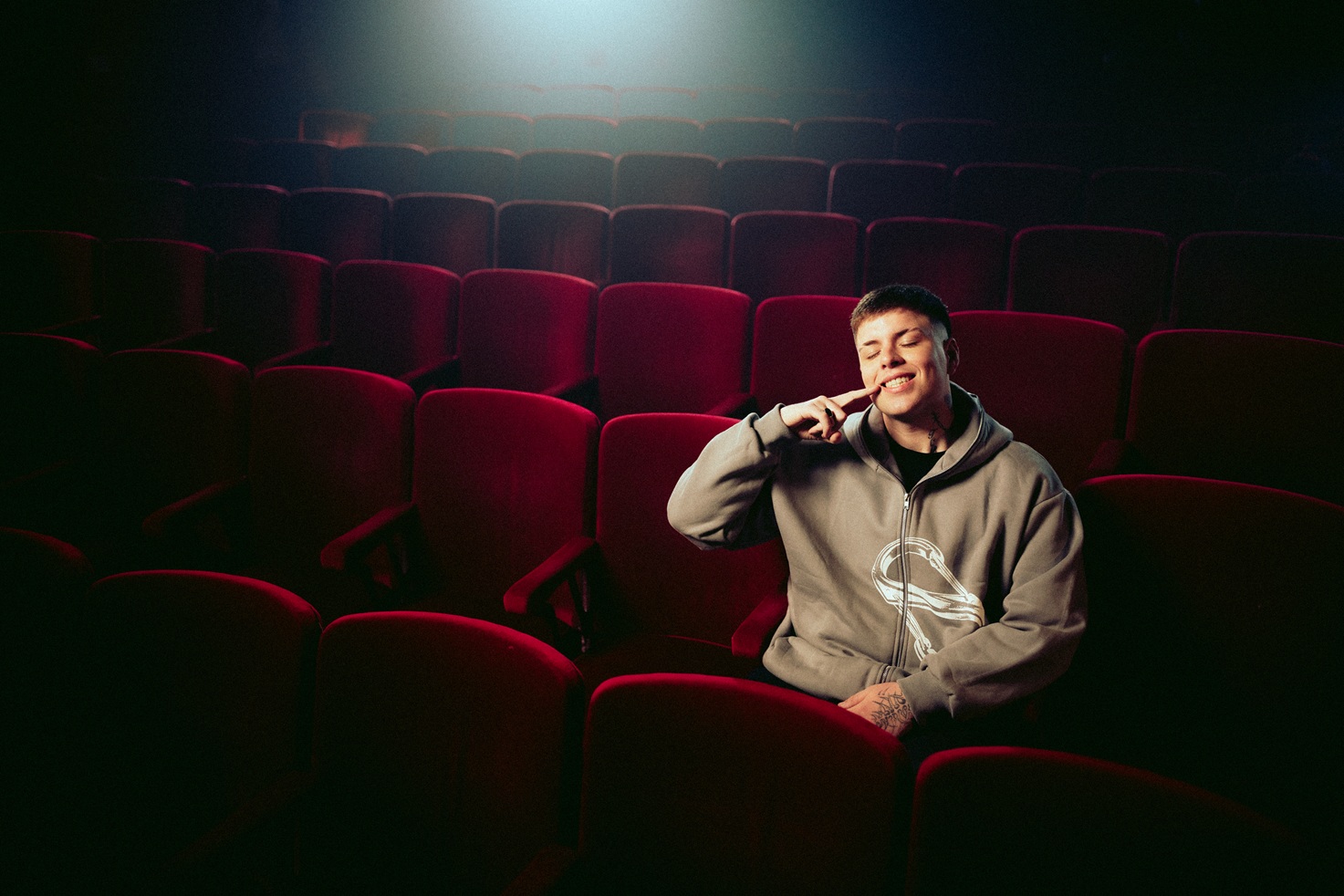 Knak presenta "Vida Lujosa", el primer adelanto de su nuevo álbum ...