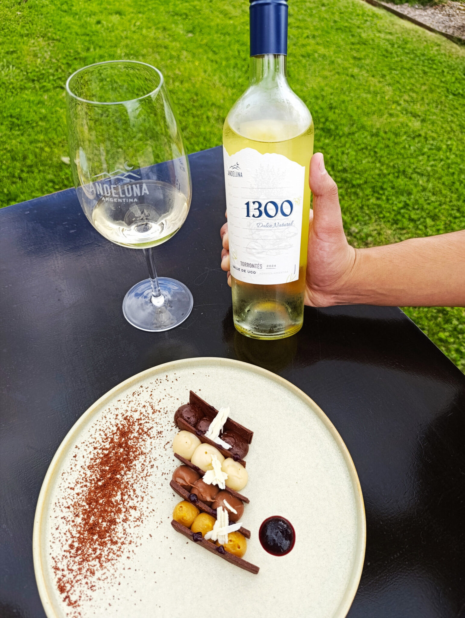 Andeluna lanza su primer vino bajo en alcohol: 1300 Torrontés Dulce ...