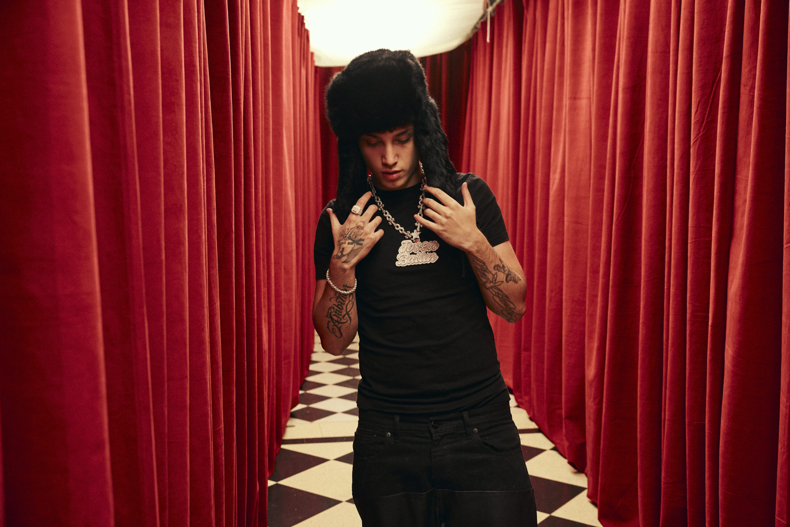 Zell estrena "Stripper", el segundo adelanto de su álbum "Ballin de Verdad" - LatamNoticias